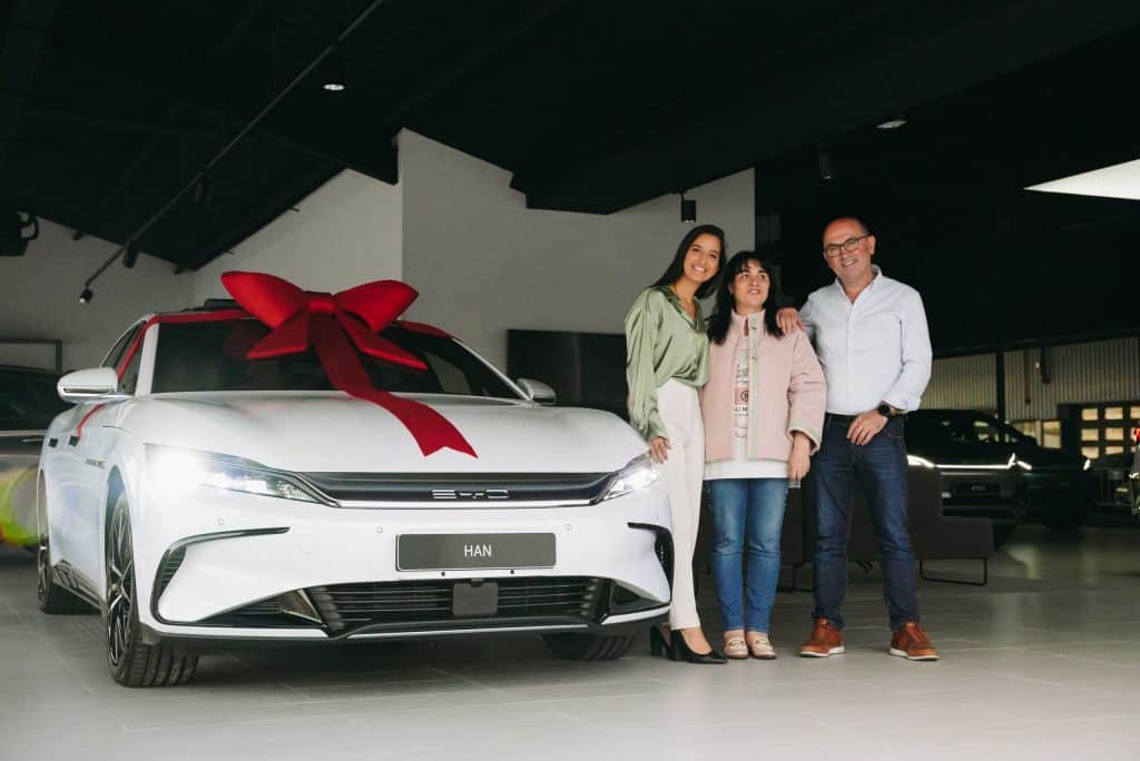 Chinese BYD sells first electric vehicle in Portugal at Gaia dealership